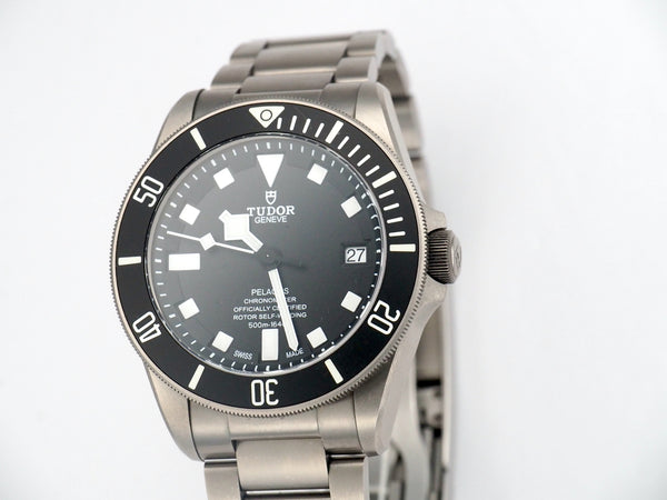 Pelagos 42 in Titanium